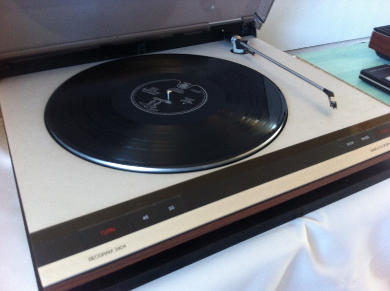 Bang & Olufsen : Beomaster 2400-2/ Beogram 2404/ Beovox S55 - Le forum ...